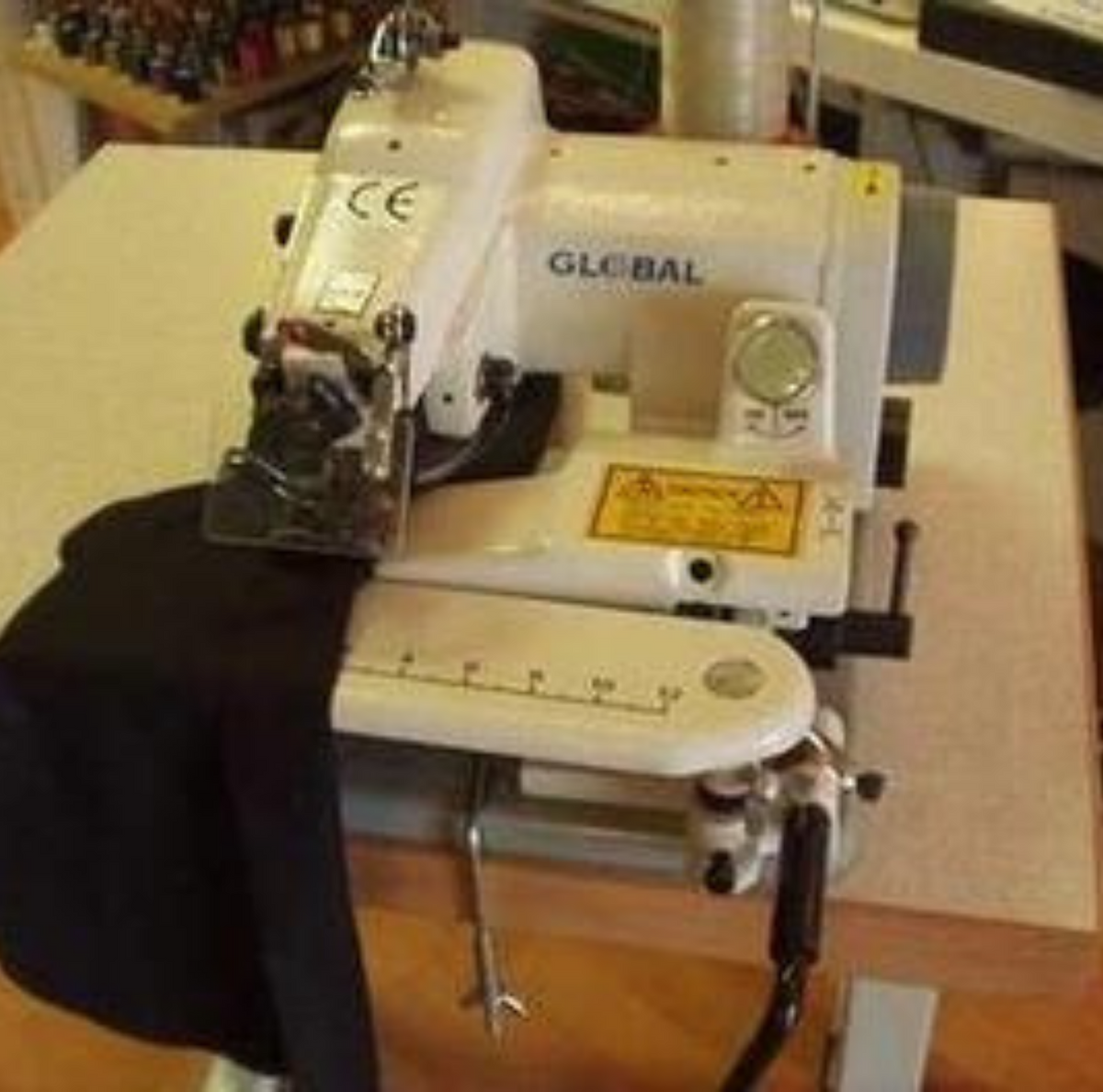 Blindzoommachine Global Model BM 9210 – Mulder Naaimachine